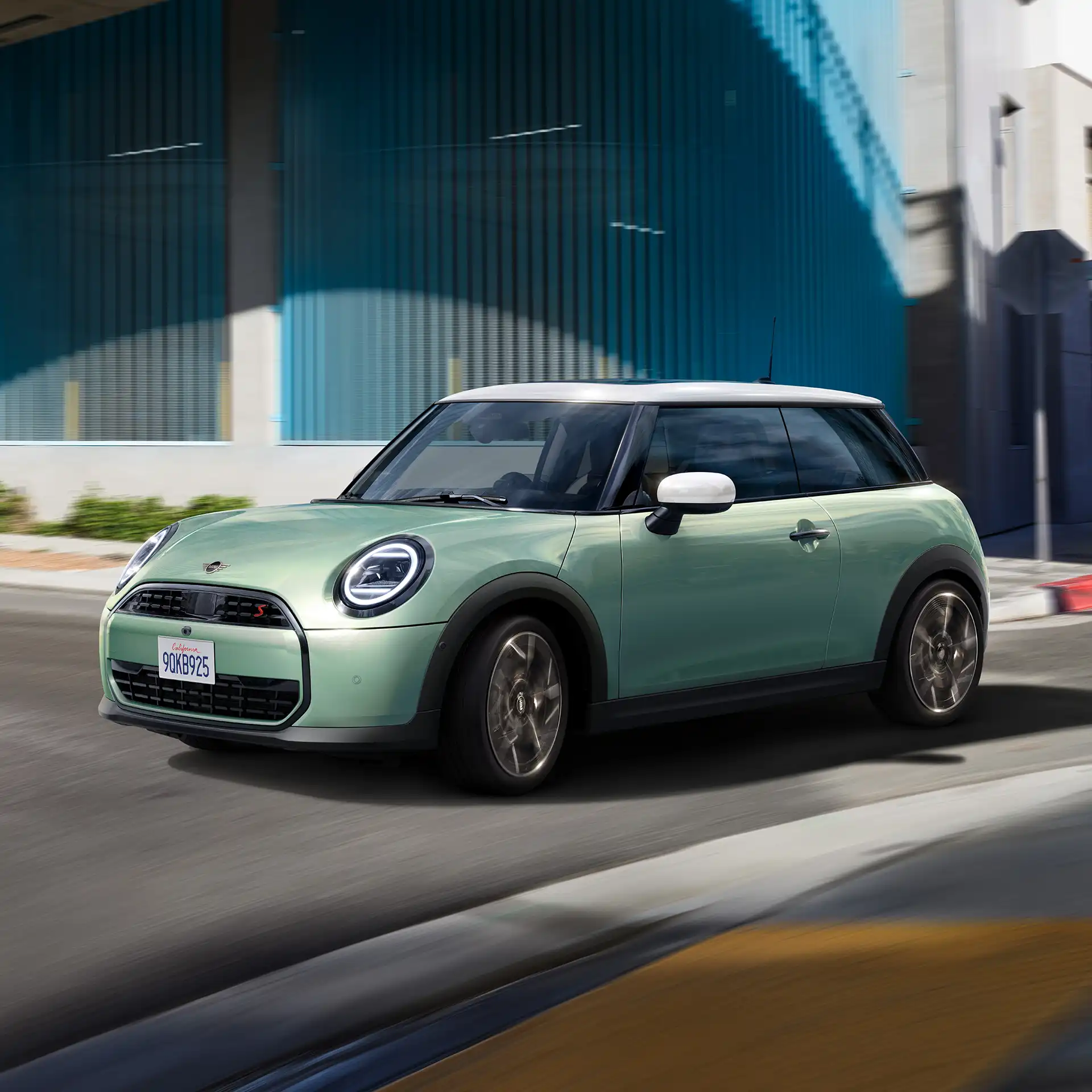 Τρίθυρο MINI Cooper – Χαρακτηριστικά και Λειτουργίες | MINI.COM.GR