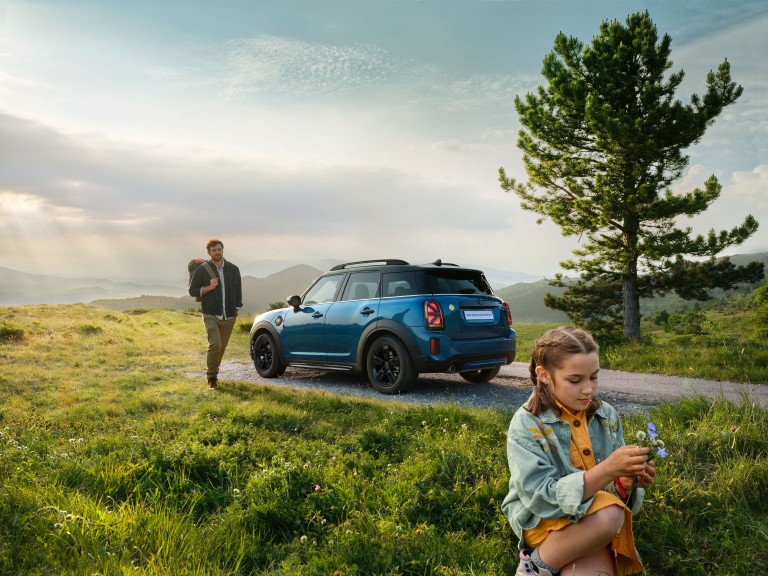 ΕΠΙΣΗΜΗ ΙΣΤΟΣΕΛΙΔΑ ΤΗΣ ΜΙΝΙ